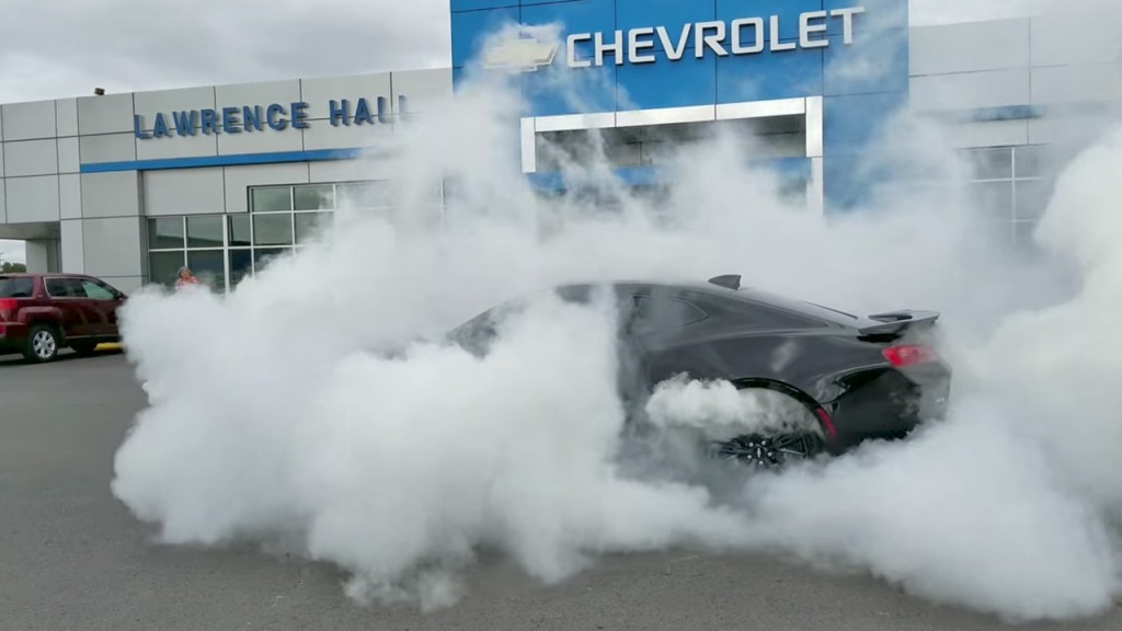 New ZL1 Owner Does Burnout In Chevrolet Dealership Parking Lot