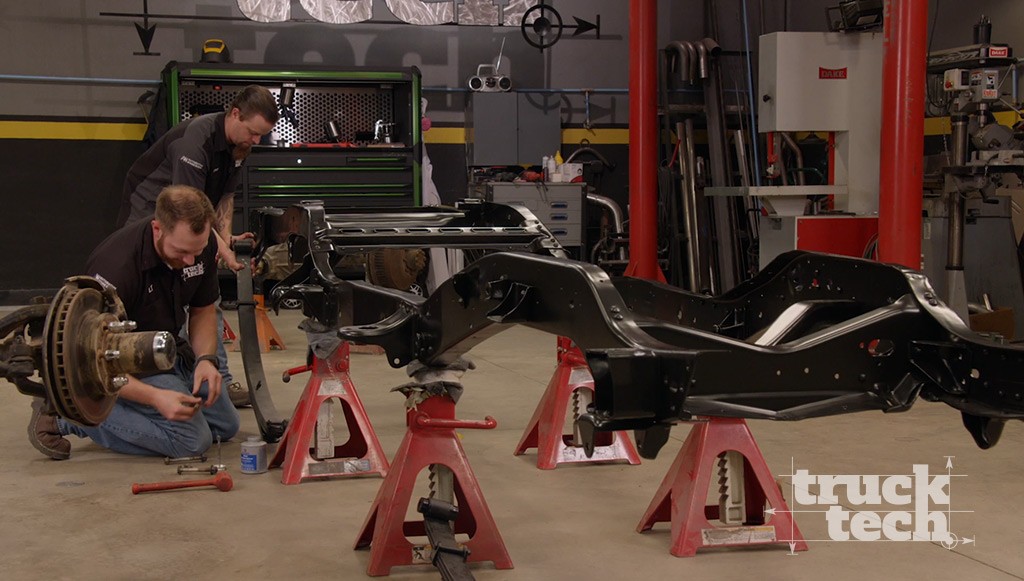 The Klassy K5 Gets Itself A Rolling Chassis