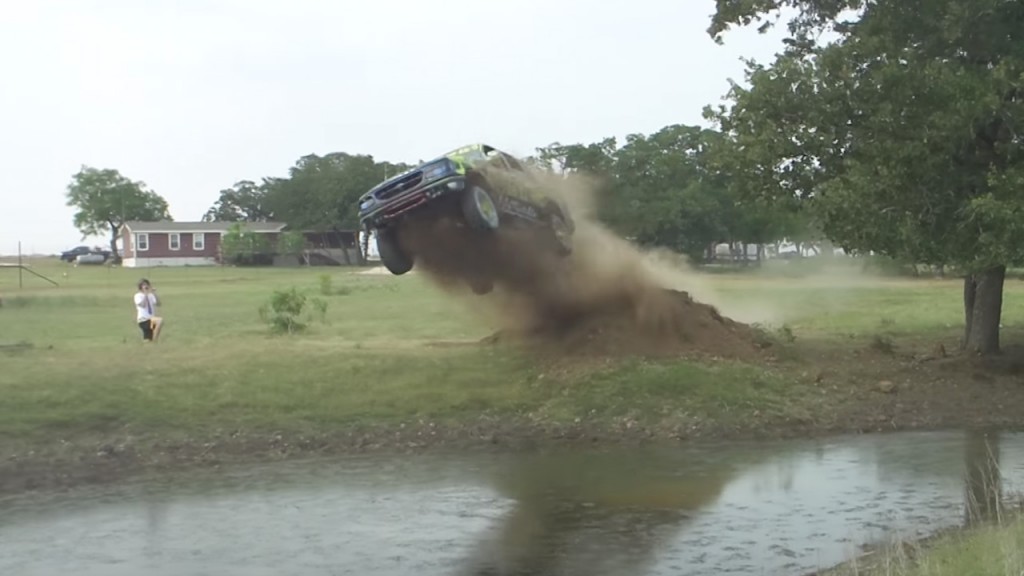 Ford Explorer Jumps Into Pond!