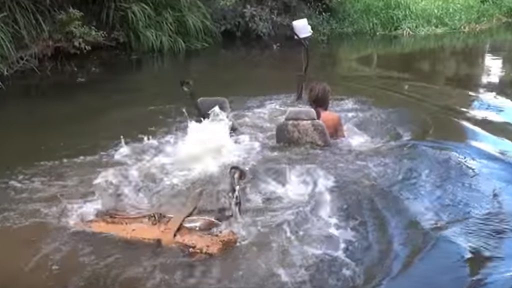 The Off-Road Truck That Runs Under Water