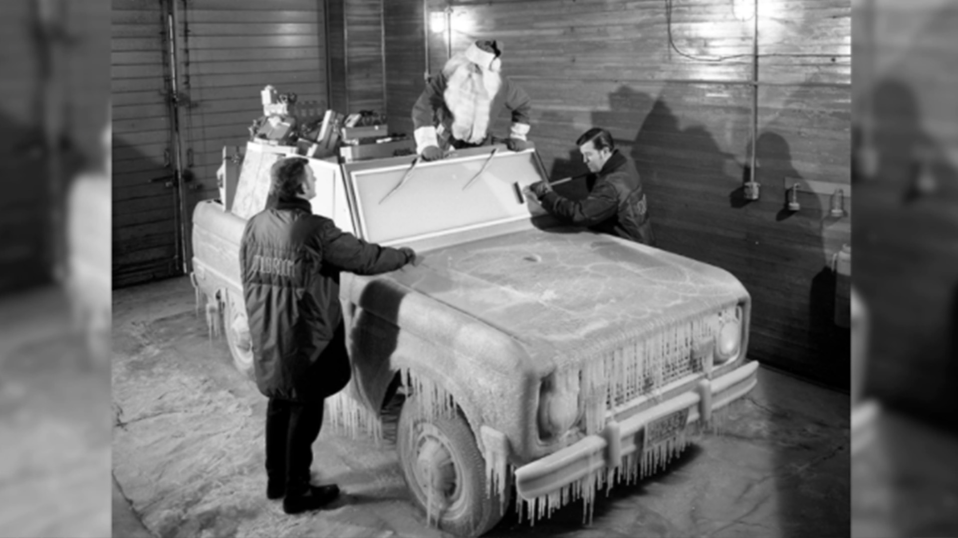 Throwback: Ford Recreated Forgotten Santa & Bronco Photo From 1968