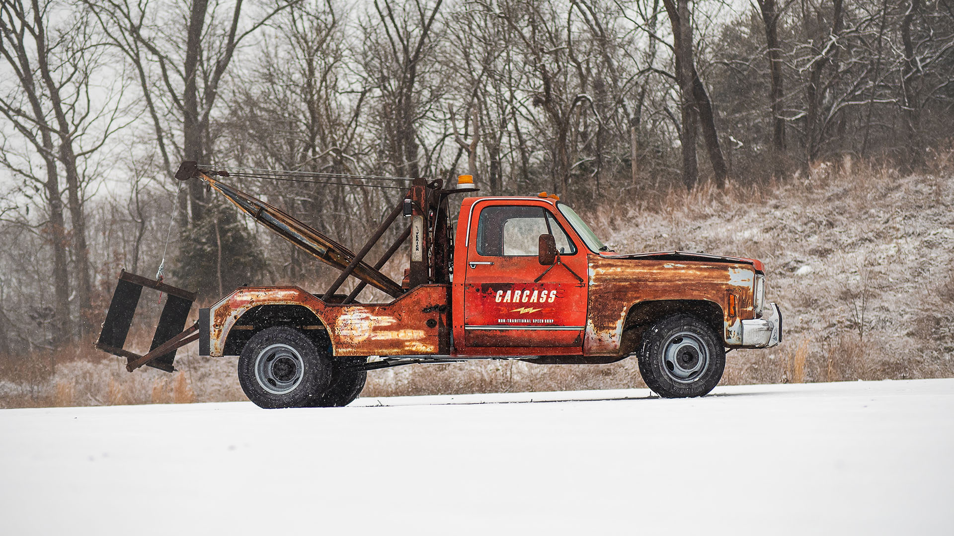 Square Body Tow Truck : Carcass