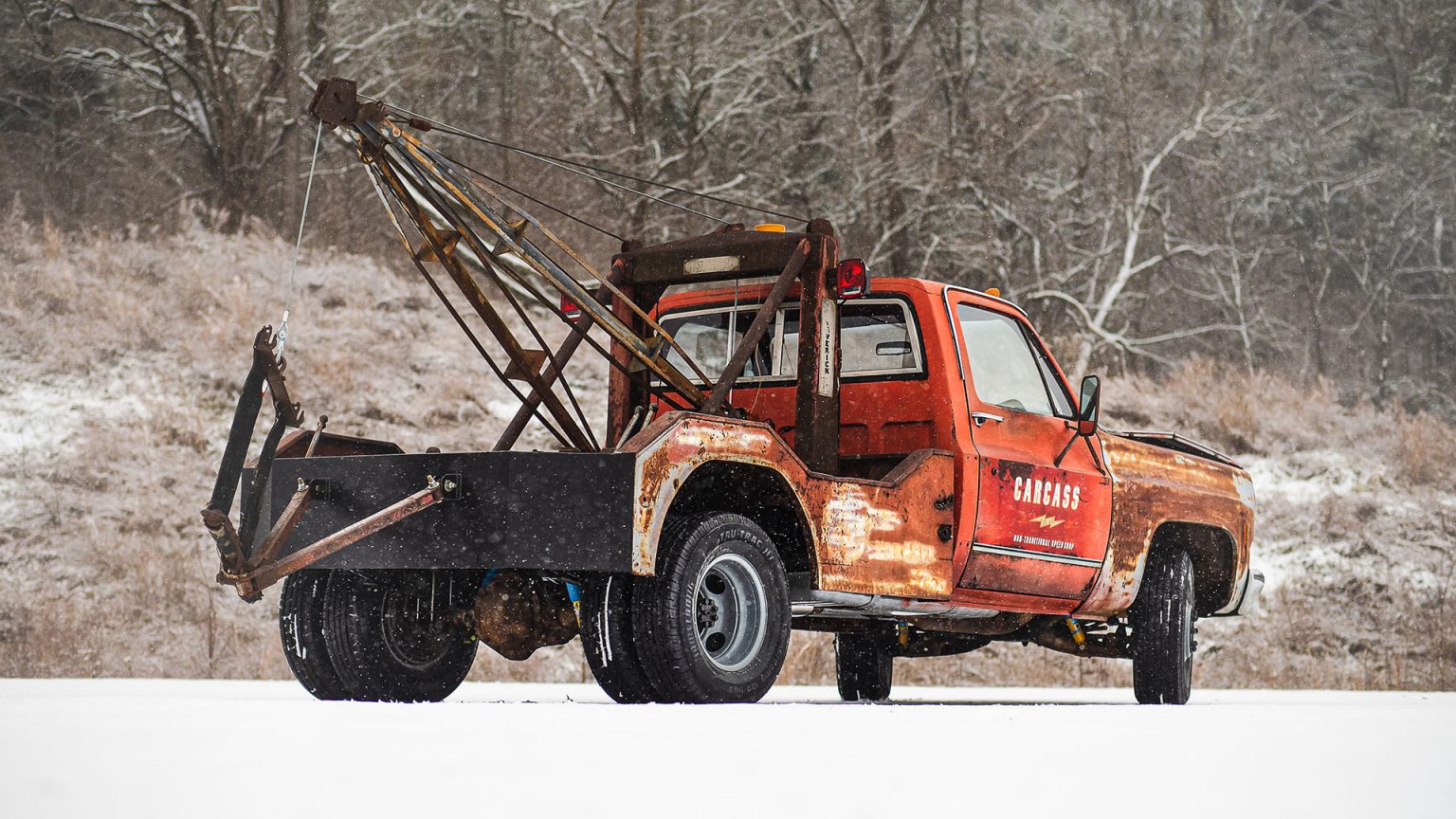 Square Body Tow Truck : Carcass