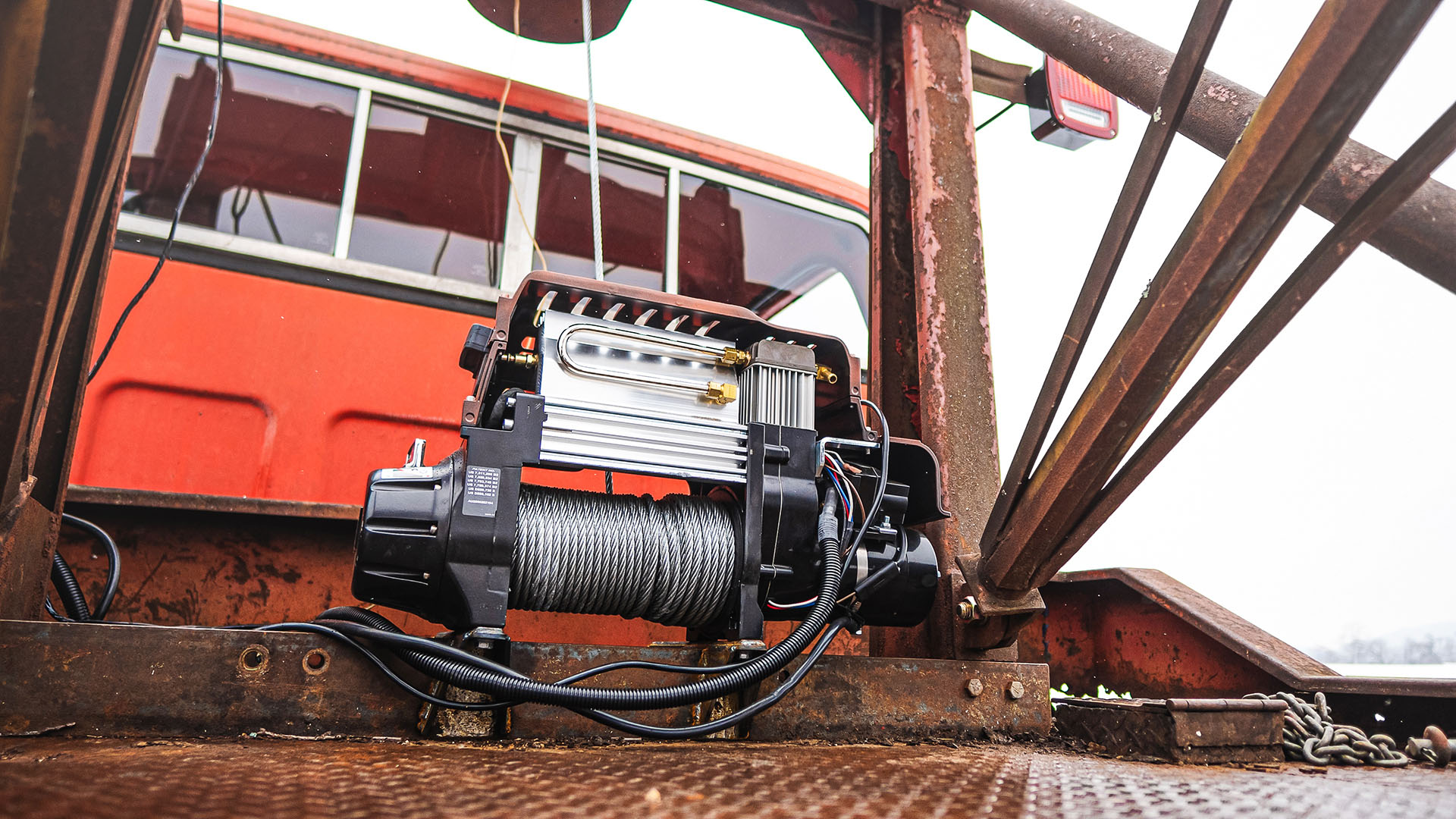 Square Body Tow Truck : Carcass