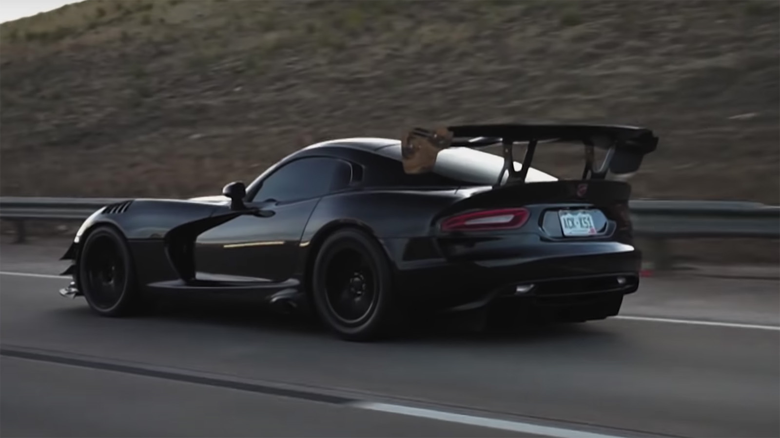 This 2,600 Horsepower Dodge Viper Defies Logic