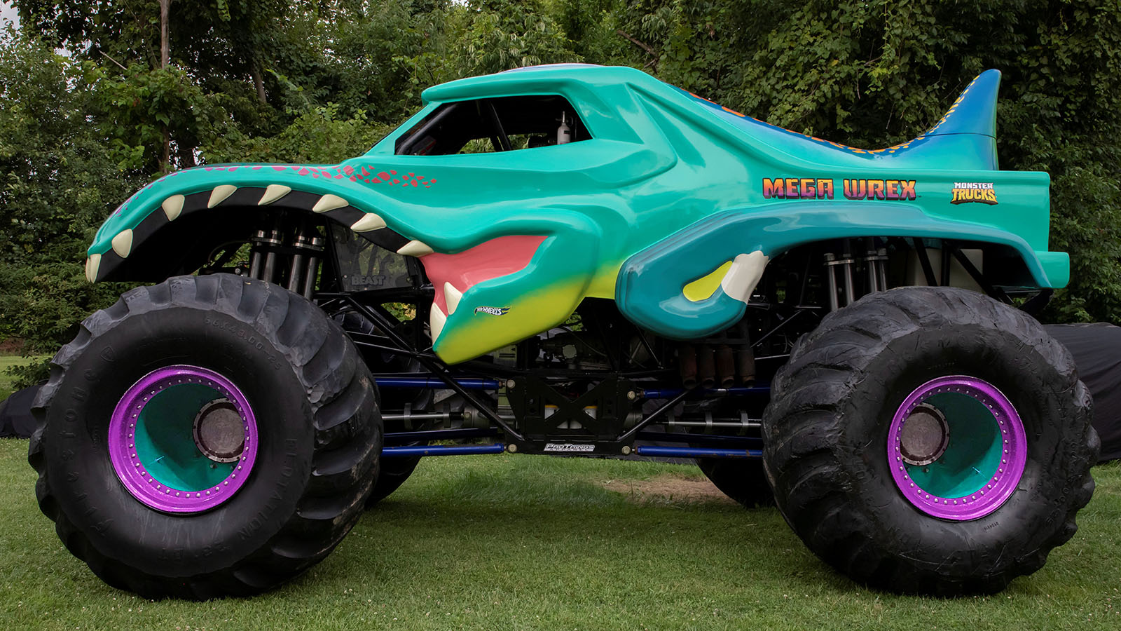 Bigfoot and Hot Wheels Collaborate and It’s Awesome!