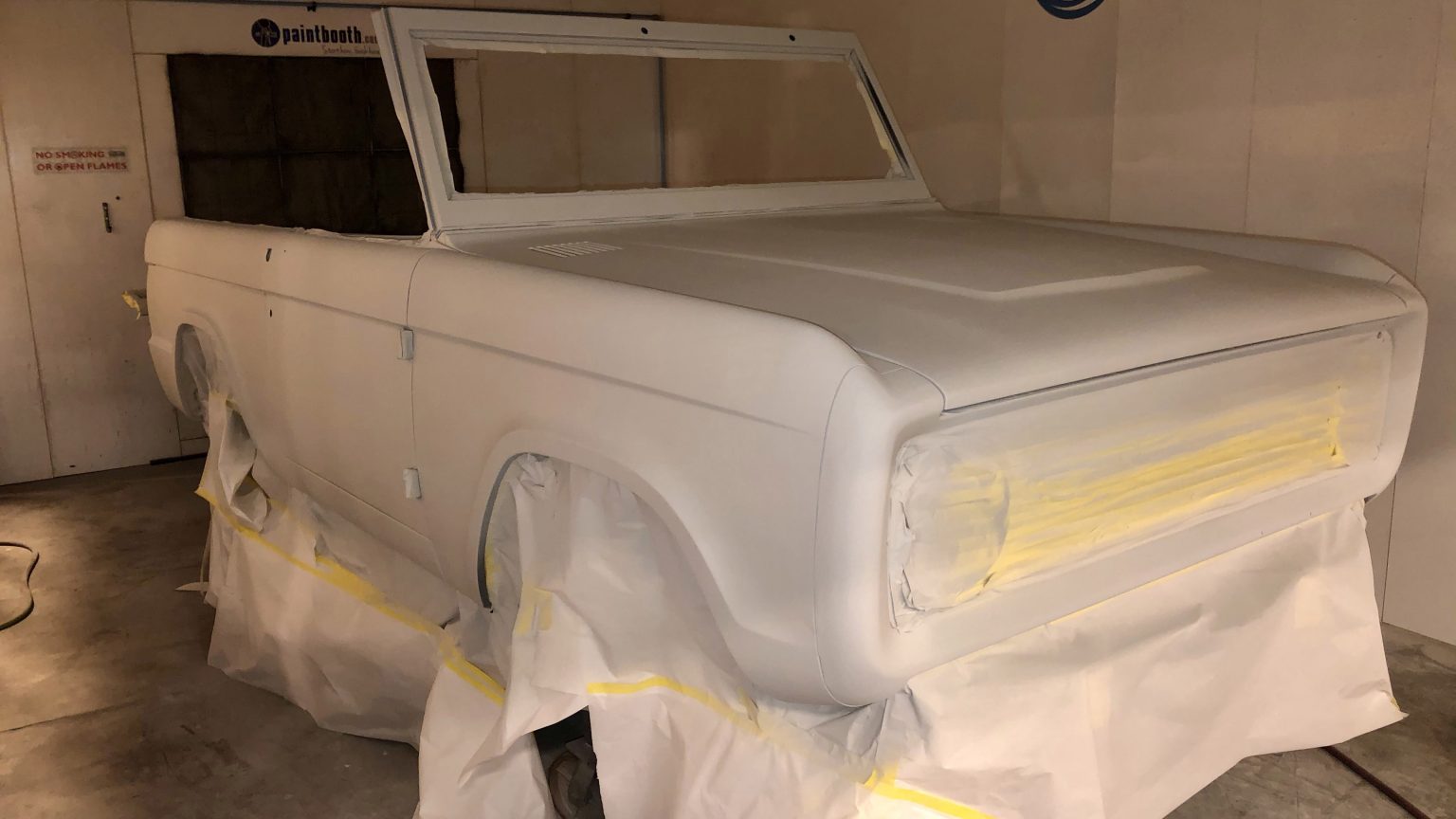 The Bronco Gets an Incredible Custom Paint Job From the Best in the ...