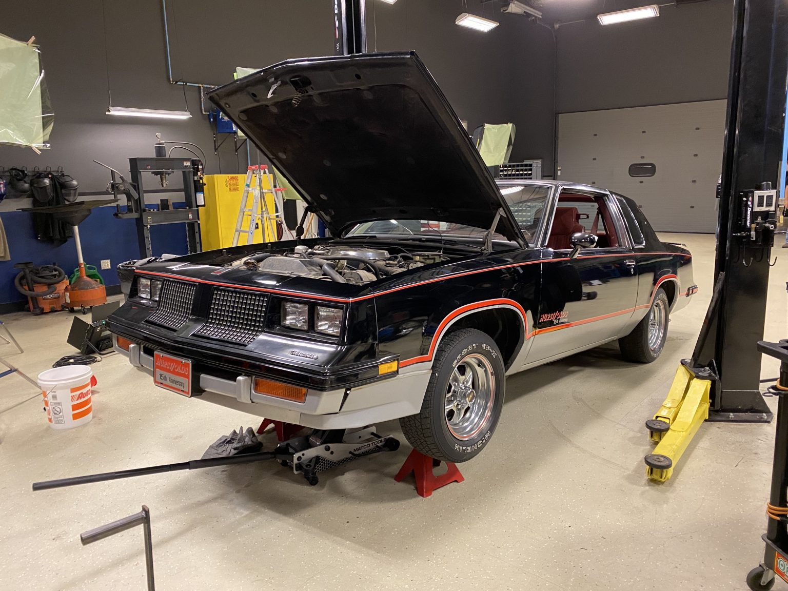 Lightning Rod Hurst Olds : Detroit Muscle