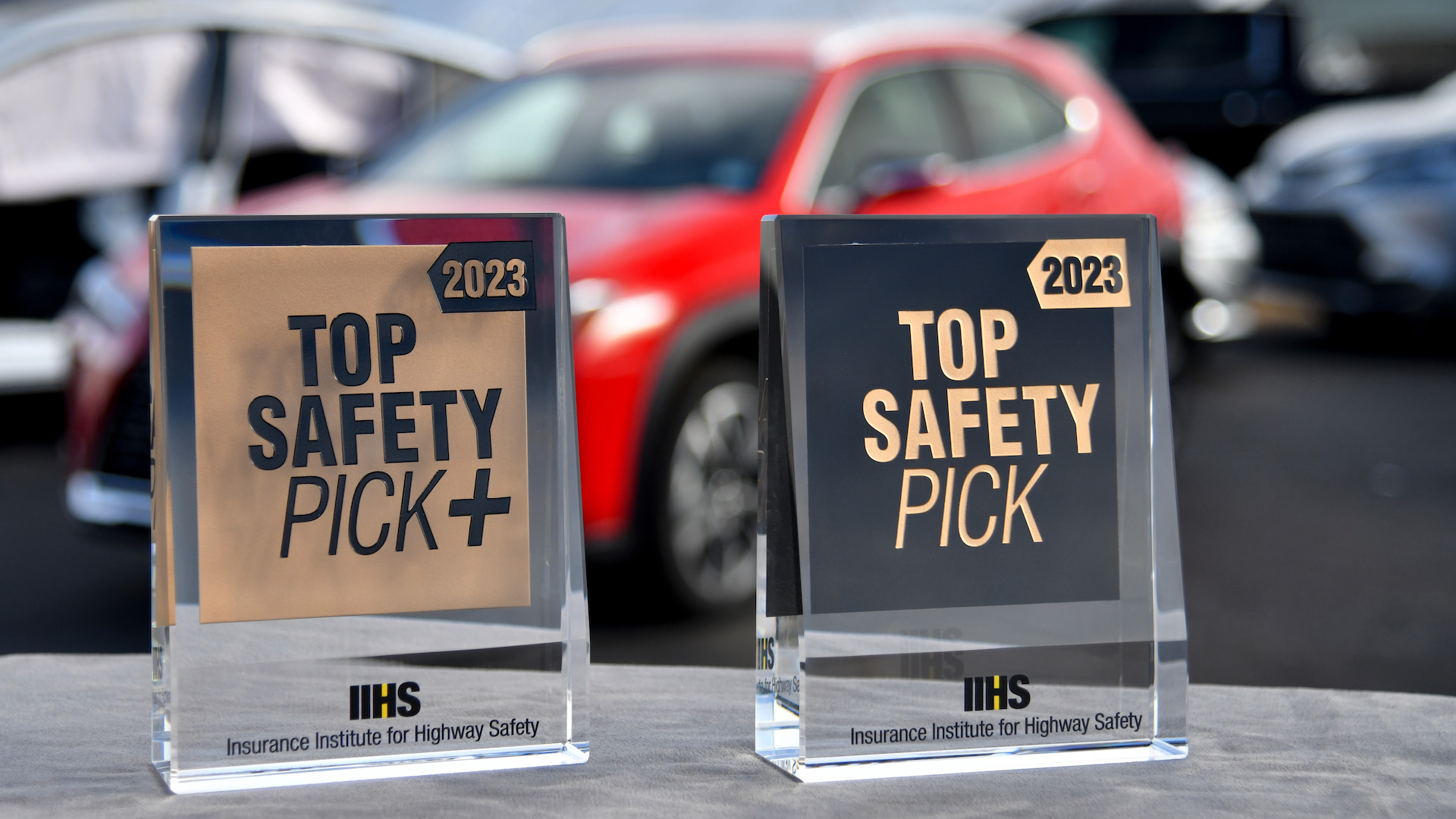 IIHS Raises The Standards for its 2023 Top Safety Pick Awards ...