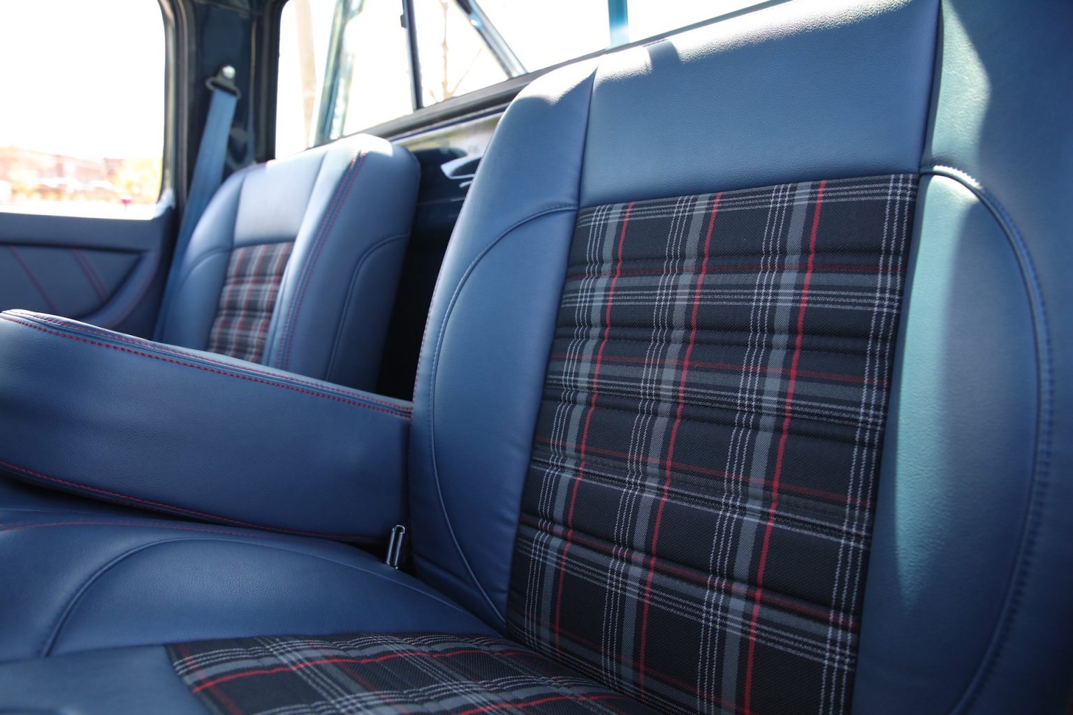 Faux Guy K10 Square Body Truck : Music City Trucks