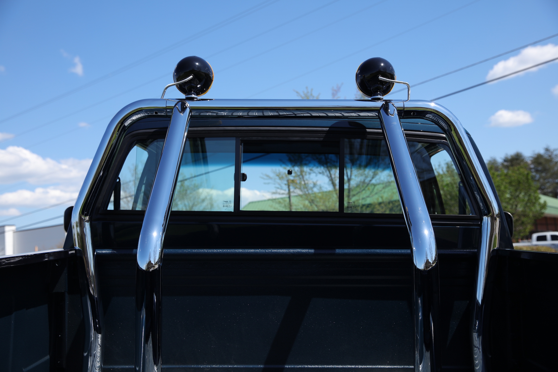 Faux Guy K10 Square Body Truck : Music City Trucks