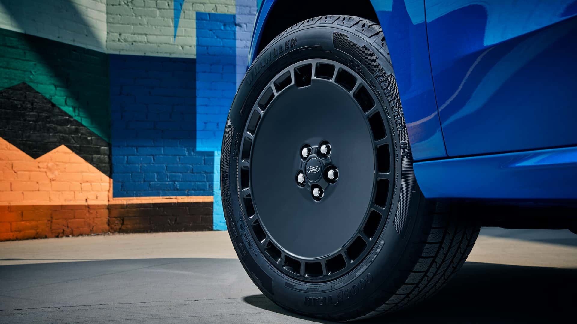 Ford Unveils the New 2025 Maverick Pickup with Advanced Tech and Hybrid ...