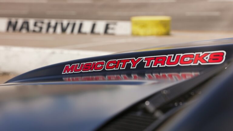 OBS 632SS : Music City Trucks